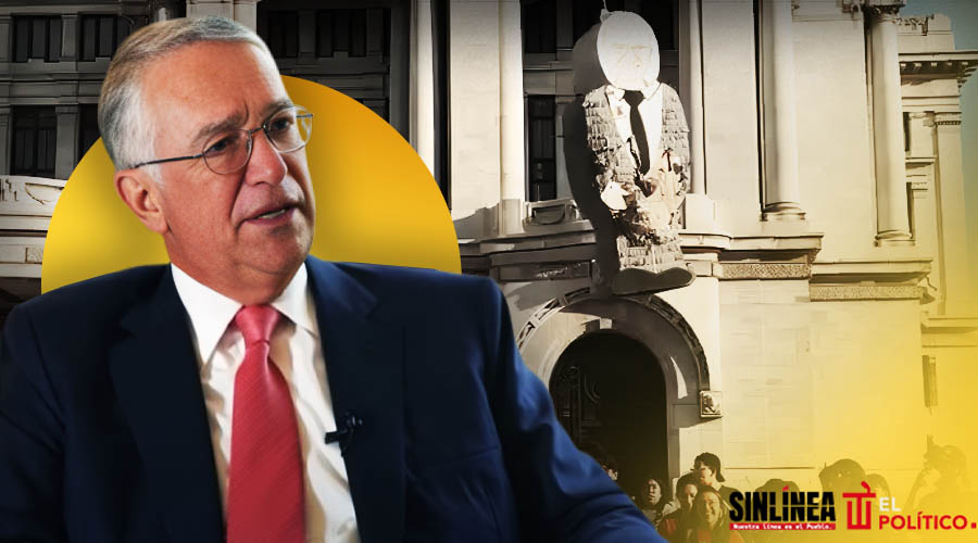 Activistas golpean piñata de Ricardo Salinas Pliego |VIDEO
